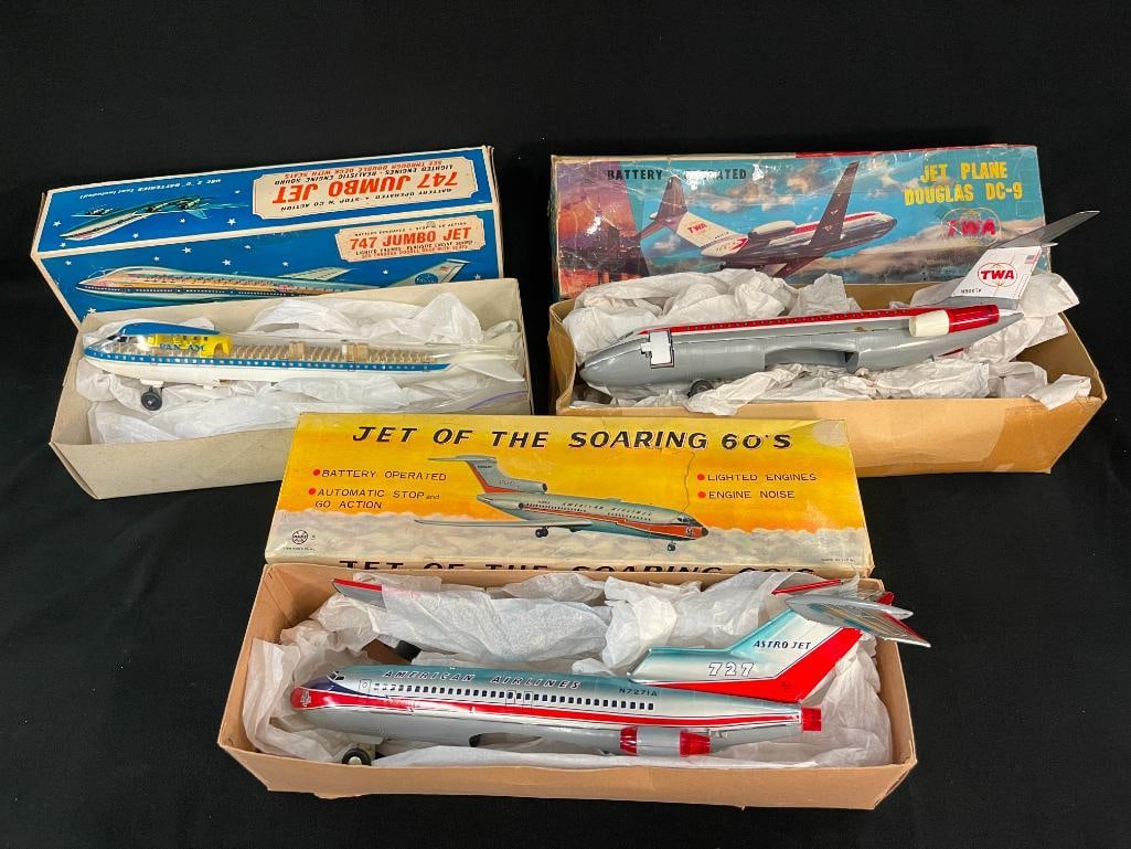 3 Vintage Battery Operated Airplanes, Marx, Twa And 747 Jumbo Jet Auction