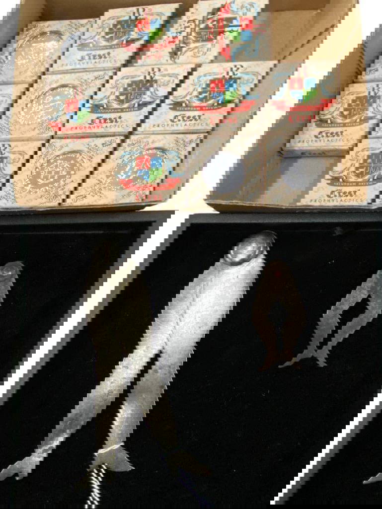 2 Dancing Legs Calipers And Crest Prophylactics Auction