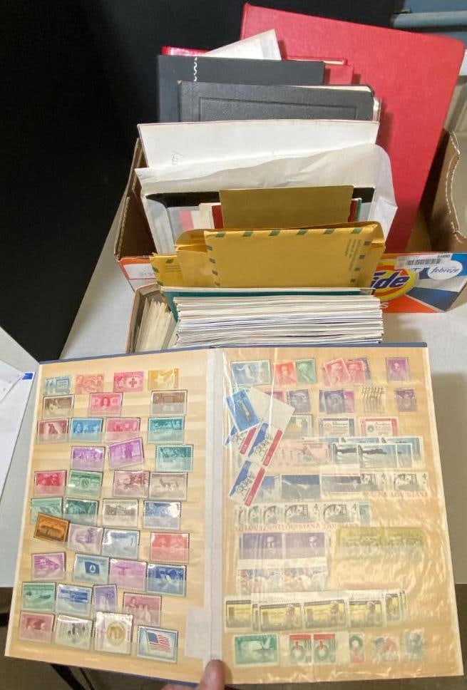 2 Boxes Of U.s. And U.n. Stocks, Mint Blocks Auction