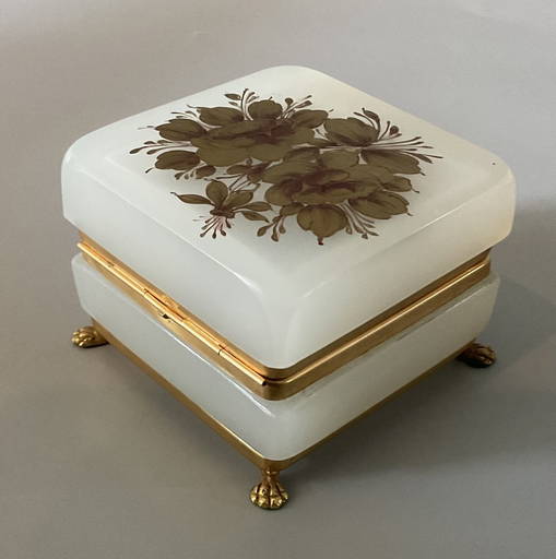 Cenedese Opaline Murano Glass Sculptural Box On Gold Feet