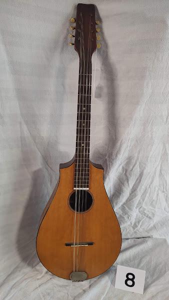 Regal Octophone 8-String Mandolin - Mar 31, 2023 | Somers Auctioneering ...