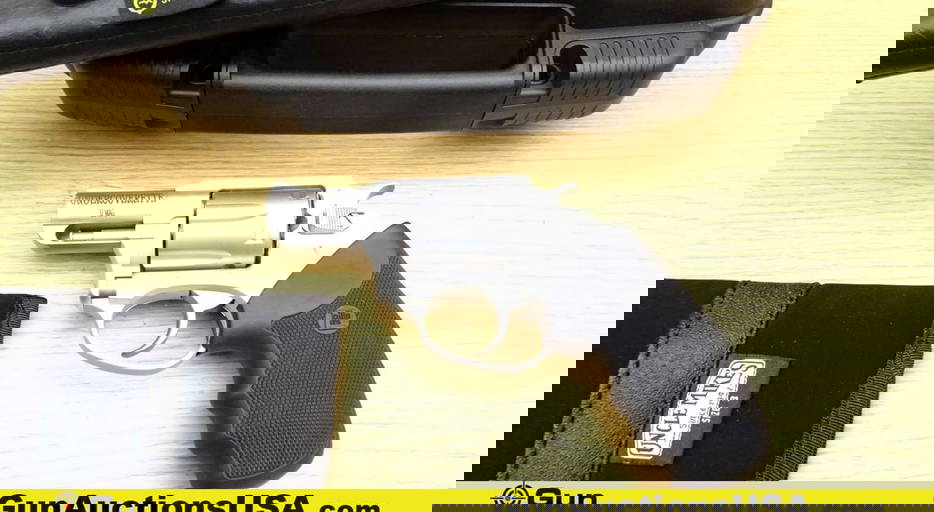 Charter Arms Undercoverette .32 Magnum Revolver. New In Box. 2" Barrel ...