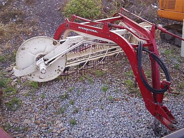 INTERNATIONAL 35 HYD. DRIVE HAY RAKE - Jun 07, 2007 | Quarrick ...