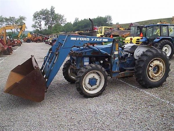 110: FORD 3910 II 4WD TRACTOR W/FRONT LOADER