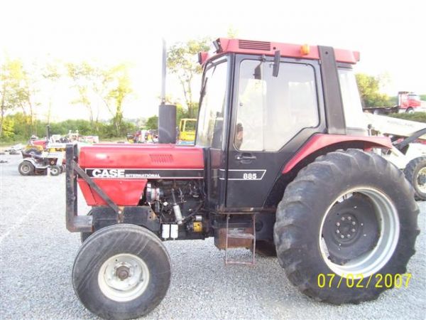 1124: CASE IH 885 XL TRACTOR W/CAB/HEAT/AIR - Jul 04, 2007 | Quarrick ...