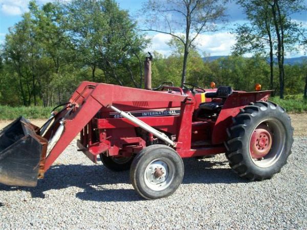 92: NICE INTERNATIONAL 484 TRACTOR W/LOADER