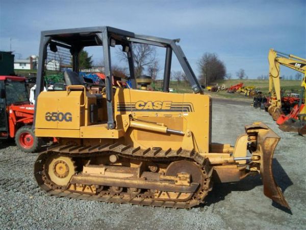 36: NICE CASE 650 G CRAWLER DOZER W/ 6-WAY BLADE