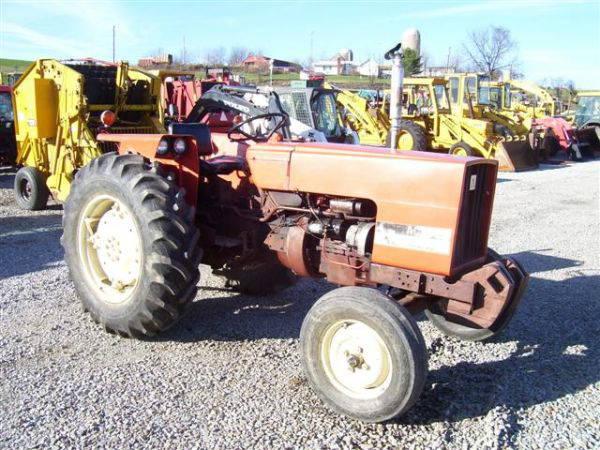 Nice Allis Chalmers 6040 Diesel Farm Tractor