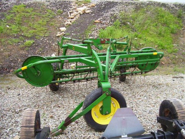 33: VERY NICE JOHN DEERE 64 DOLLY WHEEL HAY RAKE. - Jun 05, 2008 ...
