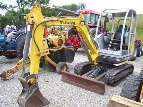 Mustang Me3003 Mini Excavator
