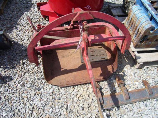 Original 1 Point Fast Hitch Dirt Scoop