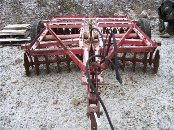 17: INTERNATIONAL 8' PULL TYPE TRANSPORT DISC - Dec 04, 2008 | Quarrick ...