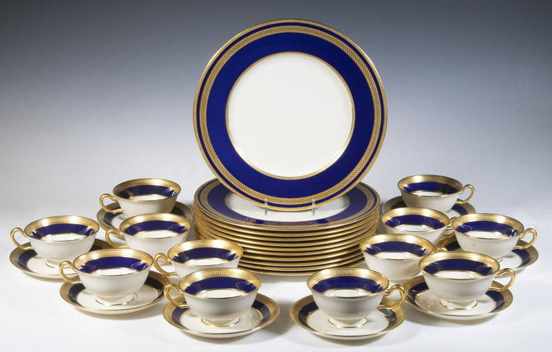 (35 Pcs) Lenox China Pattern J19k