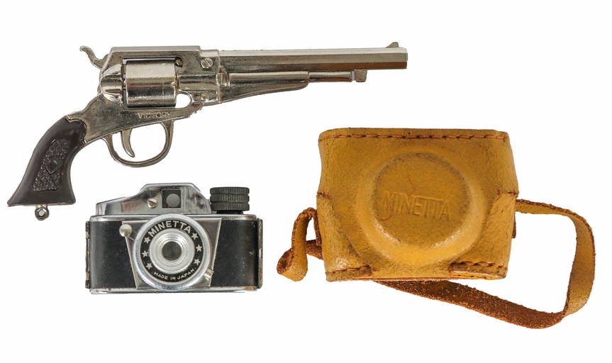 Minetta Mini Toy Spy Camera & Toy Revolver Gun