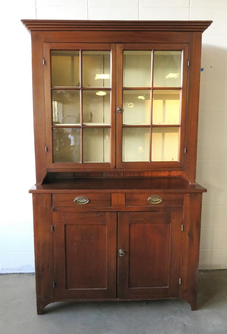 Step-back poplar wood kitchen cupboard. The top