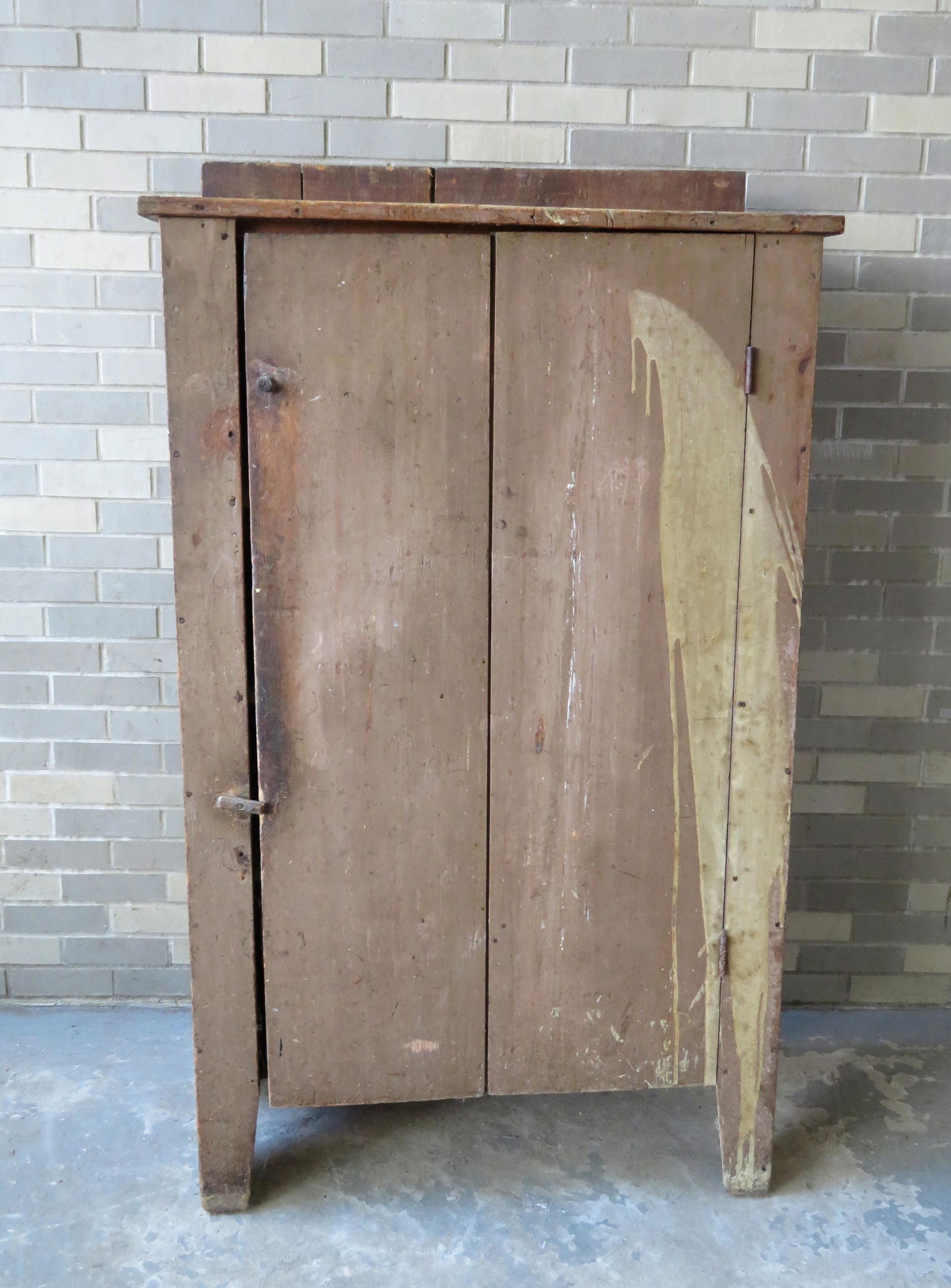 Primitive 1 door cupboard on cutout base with bootjack - Sep 14, 2019 ...