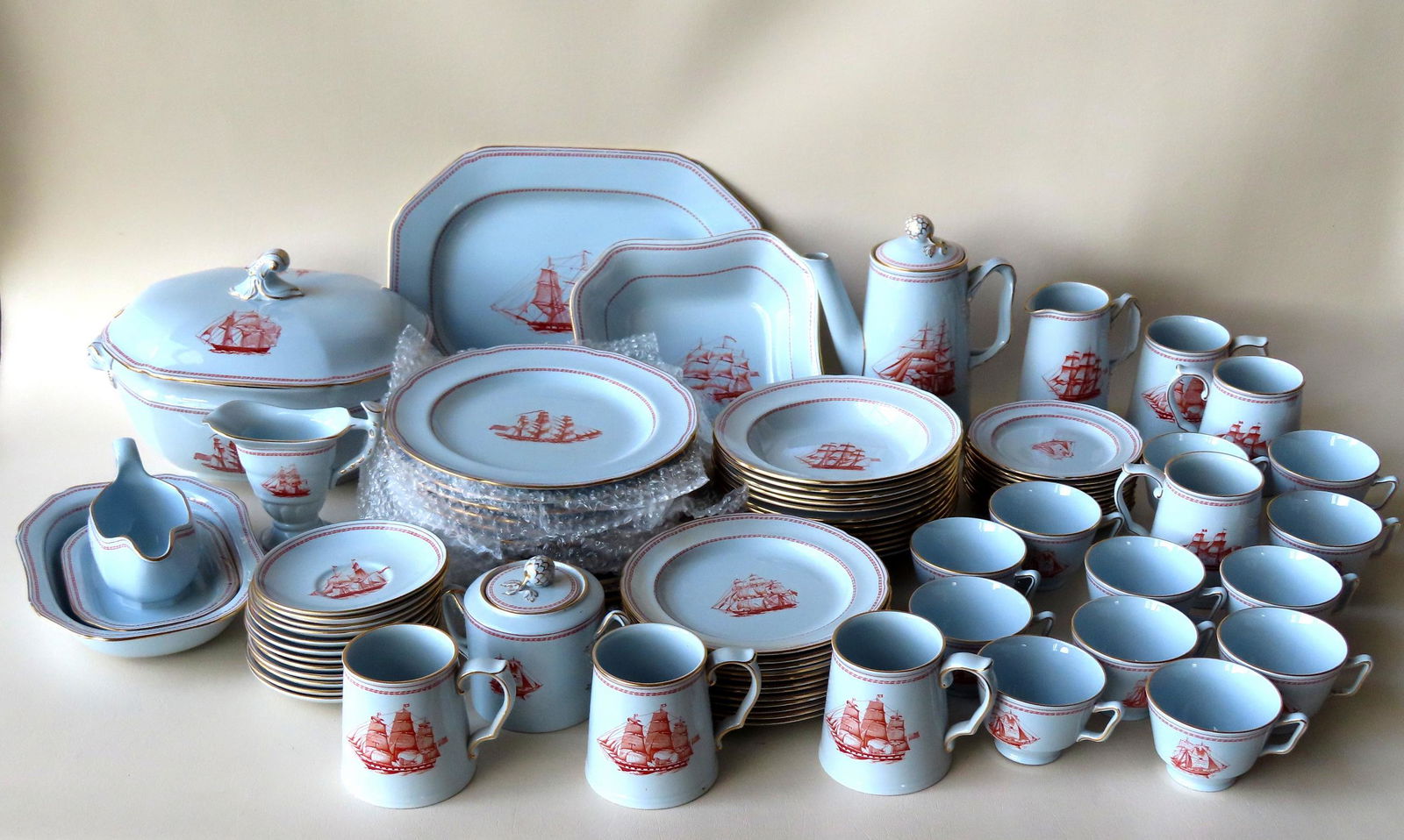 Set Of Spode China In The "trade Winds" Pattern,