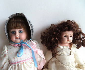 Vintage Dakko Chan Winky Blinky Doll Winking Doll W