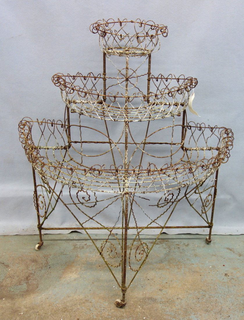 Victorian 1/2 Round 3 Tier Wire Planter In Natural