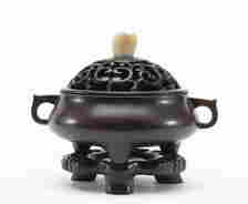 A LARGE CHINESE BRONZE CENSER - Jun 04, 2014 | Jackson's International ...