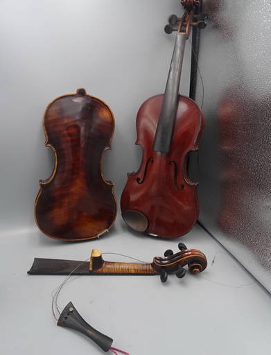 TWO ANTIQUE GERMAN VIOLINS WITH CASE AND BOW MARKNEUKIRCHEN 1921 (#0123 ...