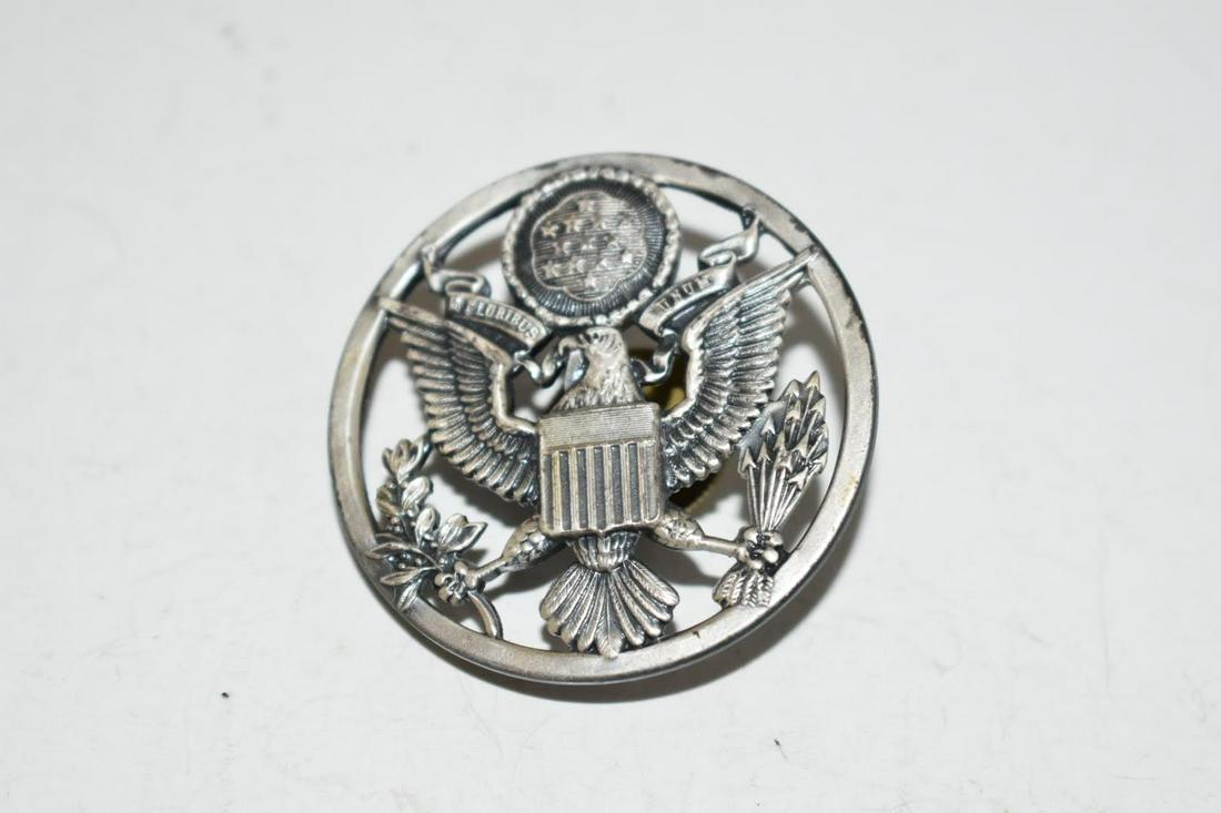 Vintage Us Army Eagle Hat Pin Nice Eagle E Pluribus