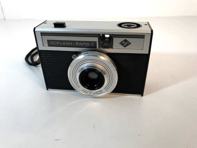 Vintage AGFA IsoFlash Rapid C 35mm Film Camera (#0520R) on May 15, 2022 ...