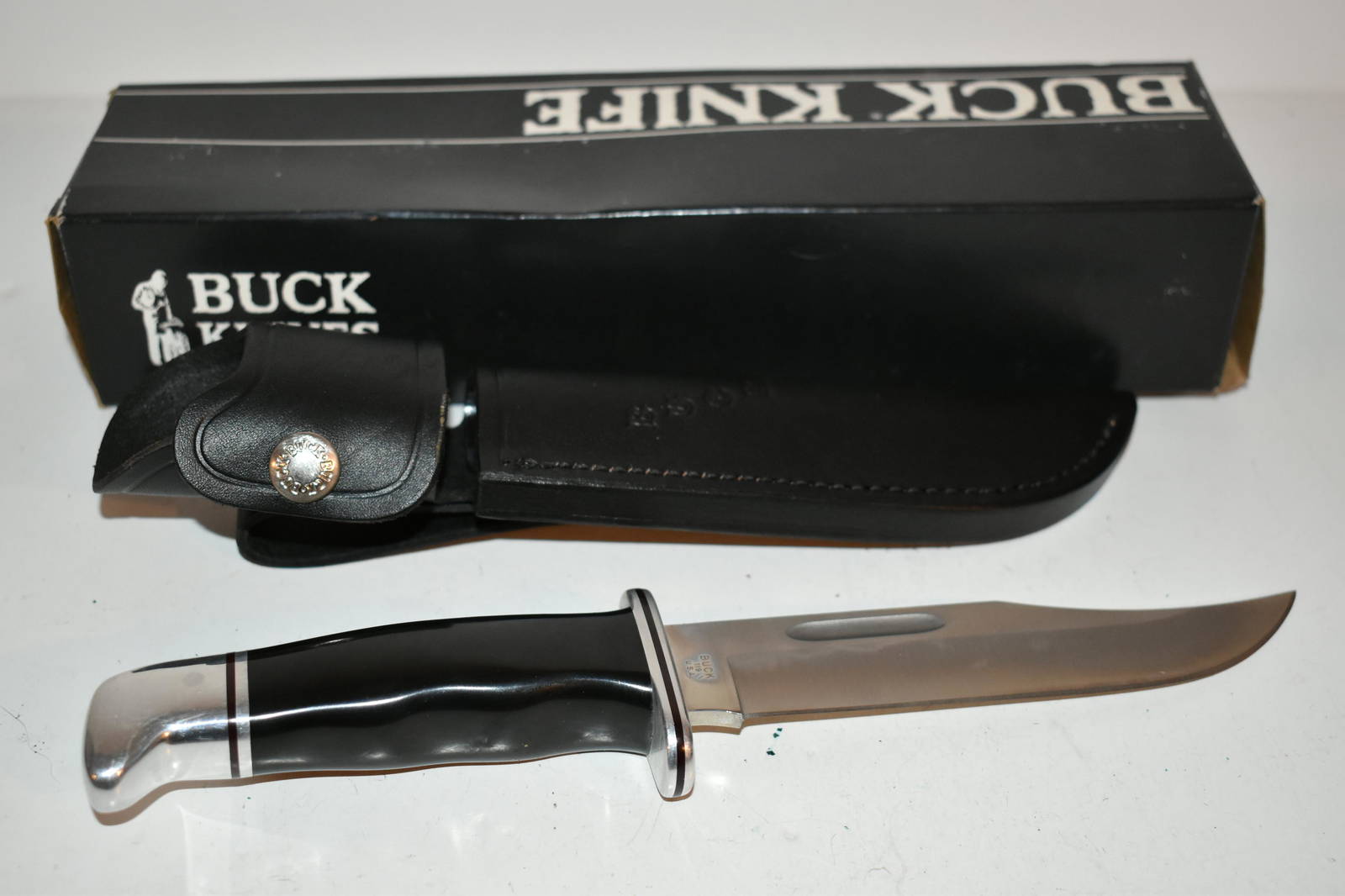 Buck 119 Special Fixed Blade Knife W/ Sheath, Paperwork, & Box Nos Auction