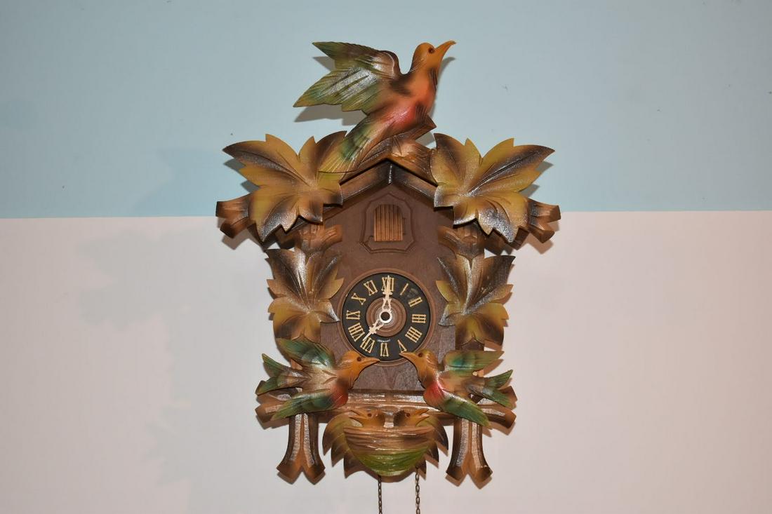 Vintage Forest Feeding Birds Cuckoo Clock Bird Was Glued Works Auction