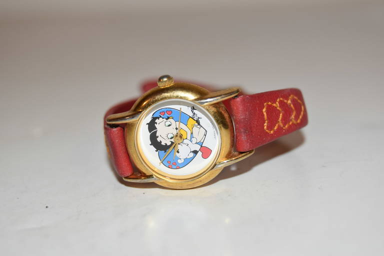 Vintage Betty Boop Women's Gold Tone Analog Watch Working