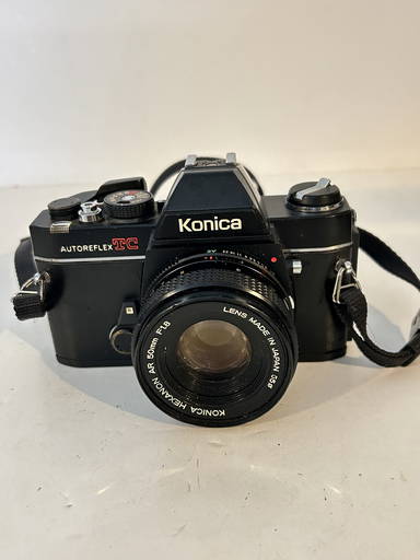 Vintage Konica Autoreflex Tc Camera & 50mm/f1:1.8 Hexanon Ar Lens Works