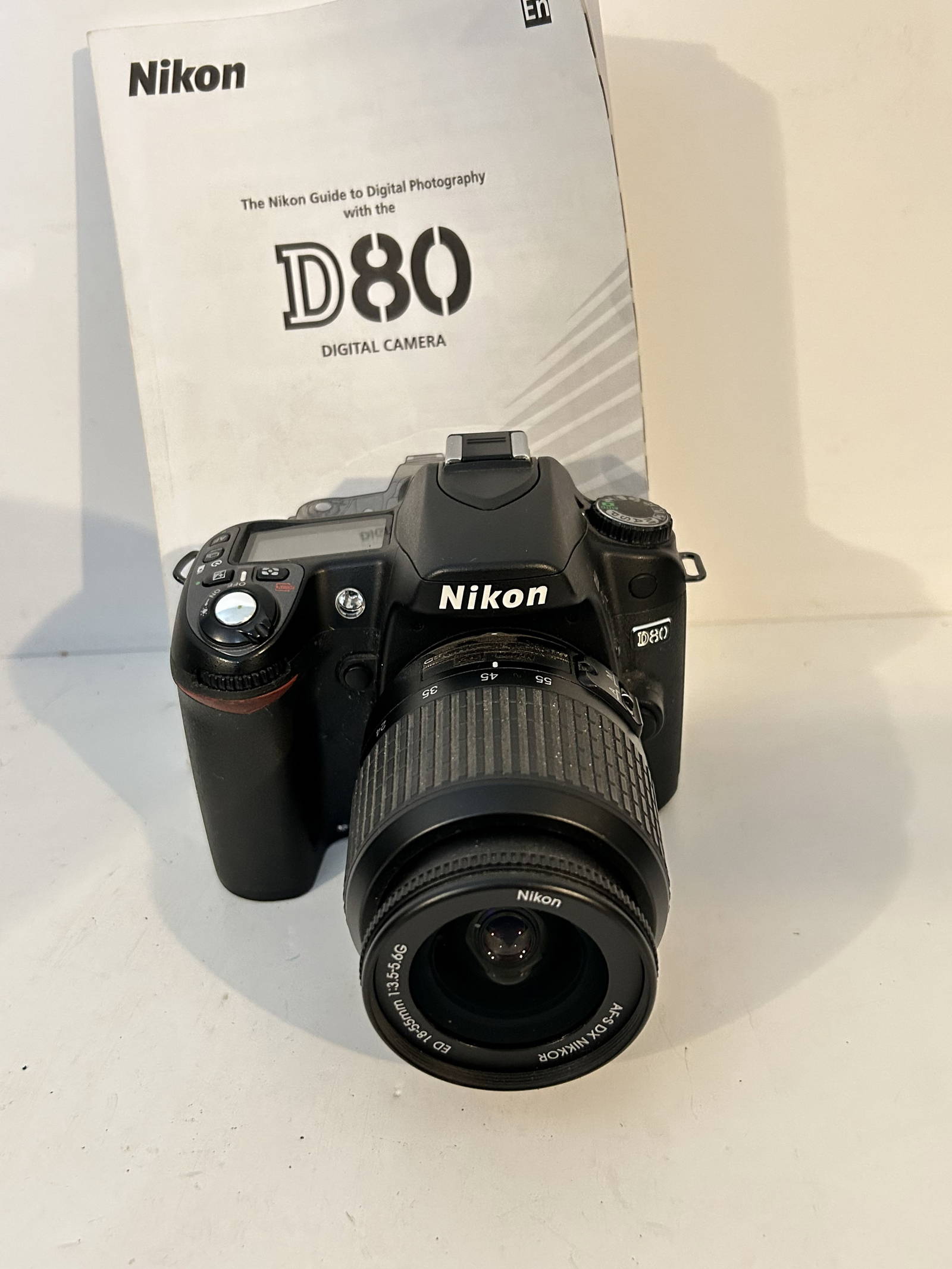 Nikon D D80 10.2mp Digital Slr Camera - Black Nikkor Af-s Dx 18-55mm Lens) Works Auction