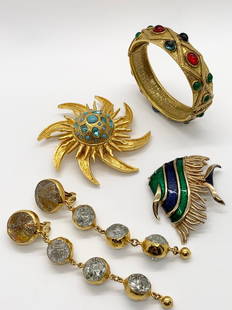 VINTAGE DESIGNER SIGNED COSTUME JEWELRY 2023-12-08 Auction - 198 Price ...