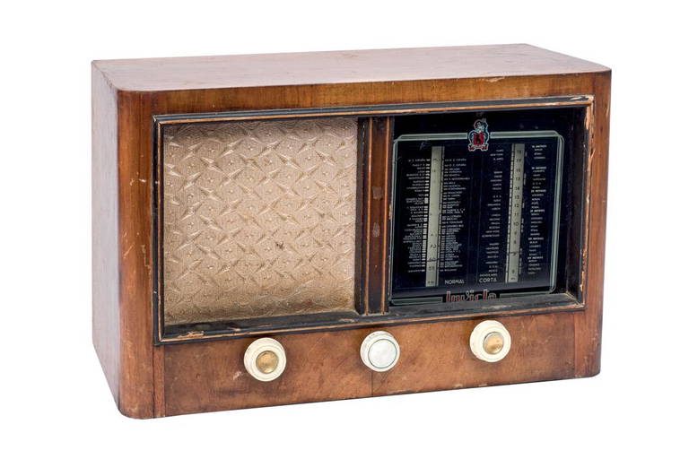 Radio Invicta Modelo 401