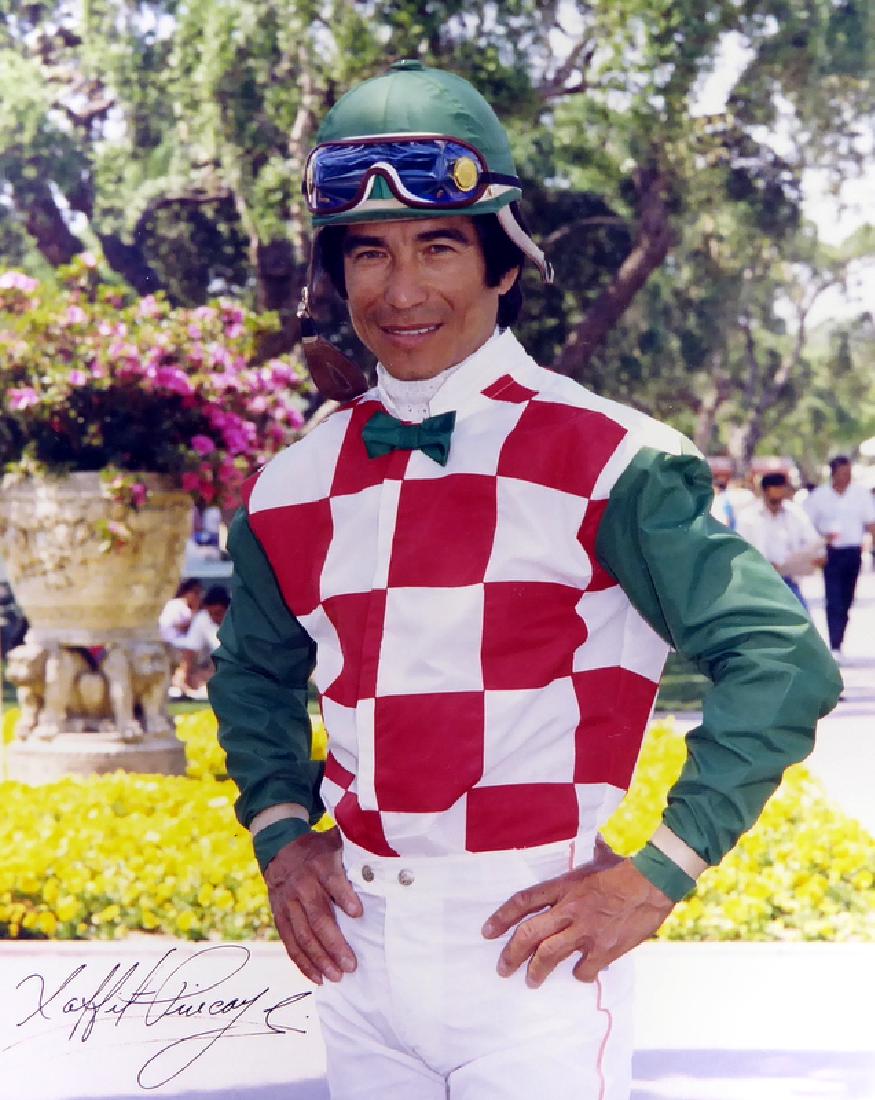 Jockey Laffit Pincay, Jr Photo Signed