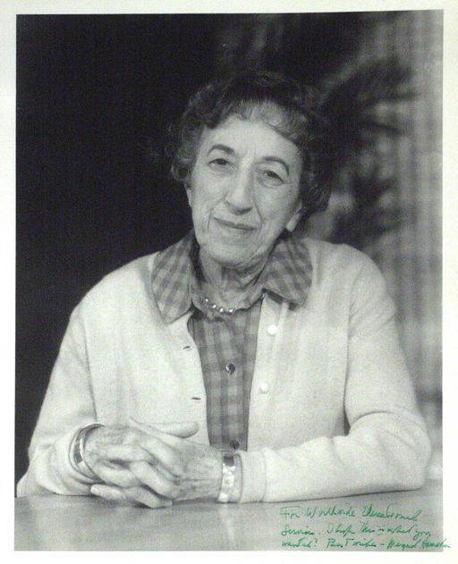 785: Oz Actress MARGARET HAMILTON - Photo Signed - Mar 07, 2010 | The ...