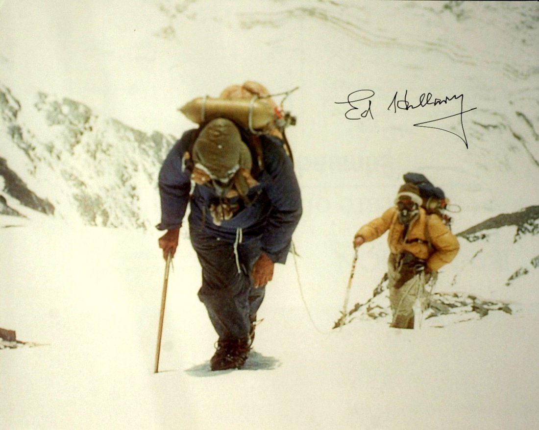 Everest Climber EDMUND HILLARY - Photo Signed