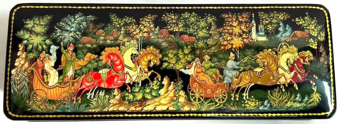 Hand Painted Russian Lacquer Box Auction
