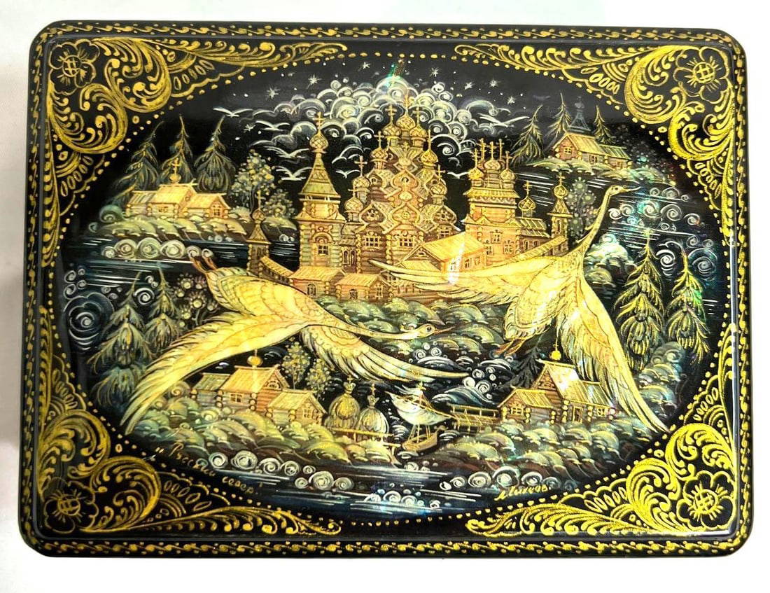 Hand Painted Russian Lacquer Box Auction