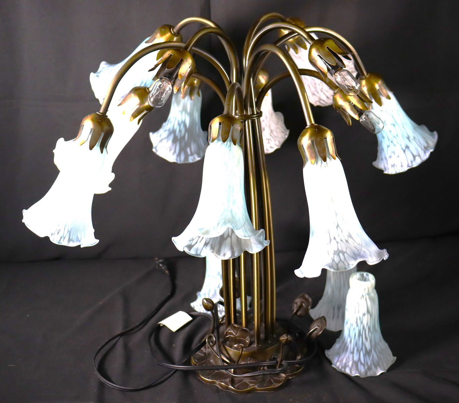 Vintage Art Nouveau Tiffany Style Lily Table Lamp (12 Light) Auction