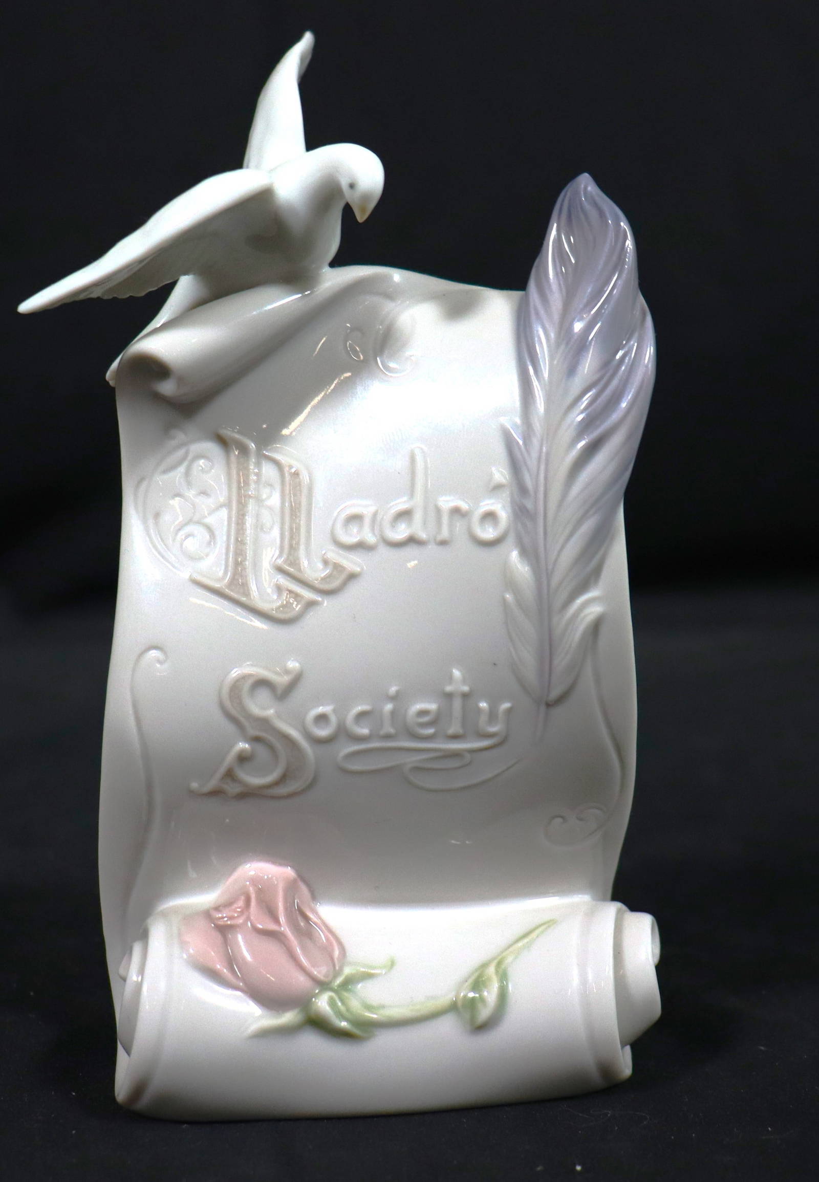 Vintage Lladro Society Scroll Bird & Floral Motif Porcelain Figure Auction