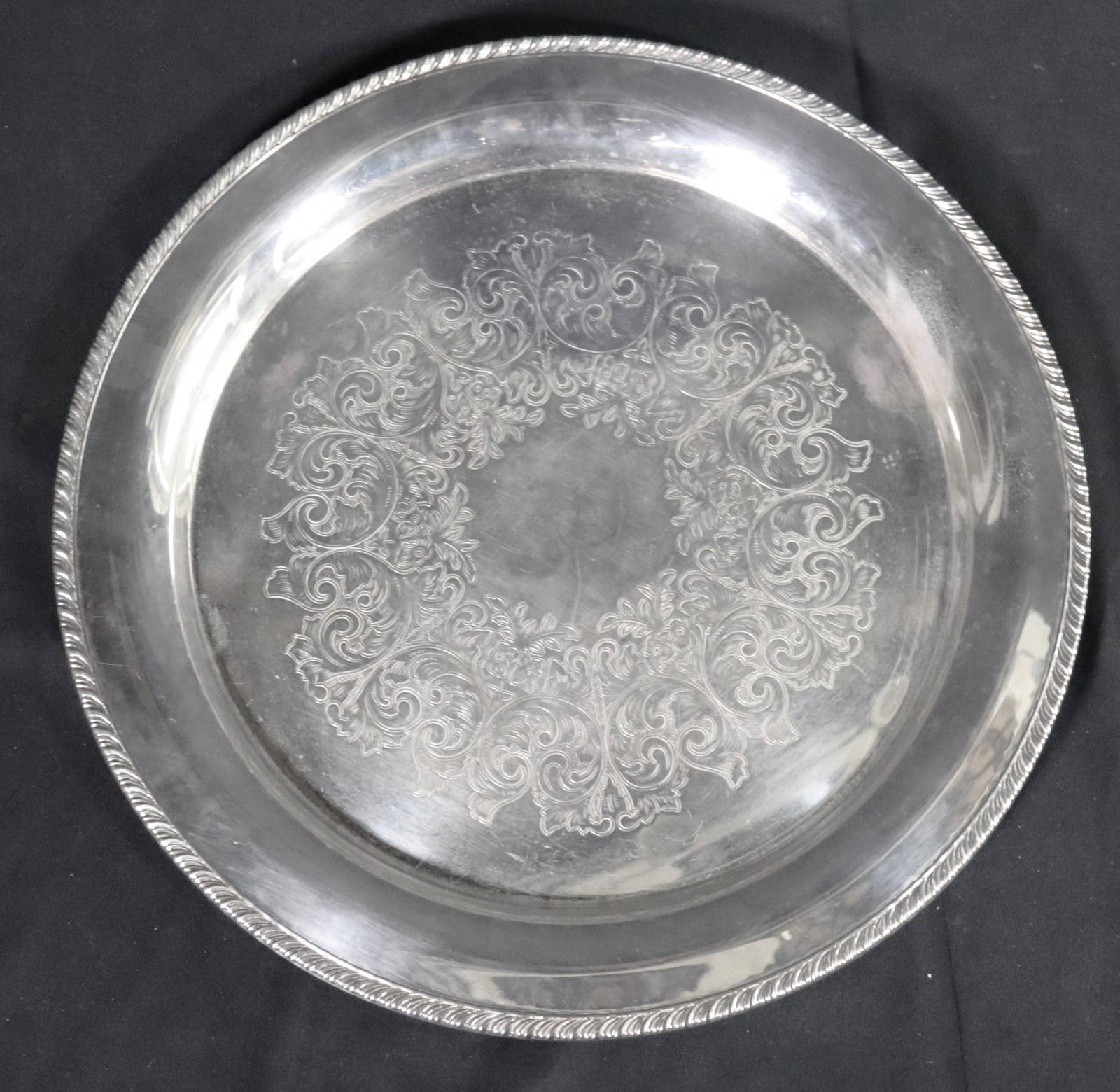Wm Rogers Round Silver Plate Serving Tray Auction