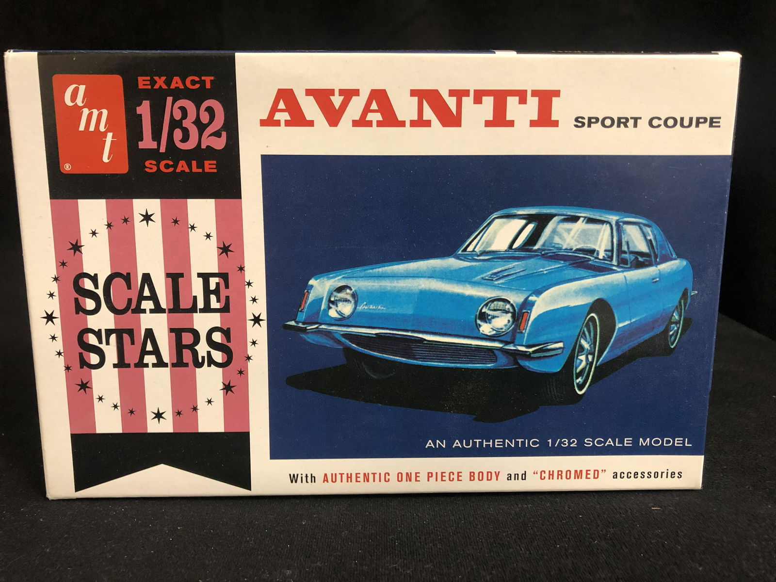 Vintage Amt Avanti Sport Coupe Unbuilt Model Kit