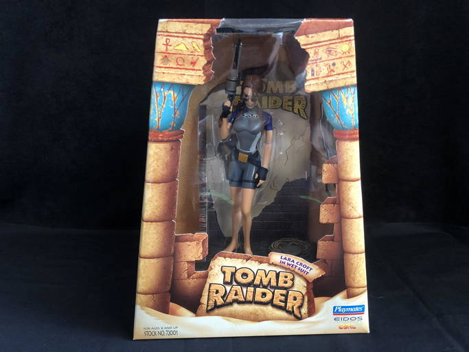 Playmates Tomb Raider Lara Croft In Swimsuit Figure
