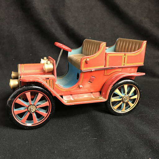 Vintage Japanese Tin Toy Battery Operated