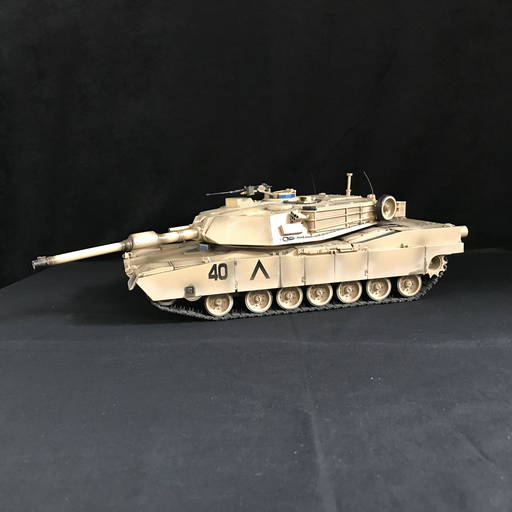 Bluebox Toys 1:18 Scale M1 Abrams Tank