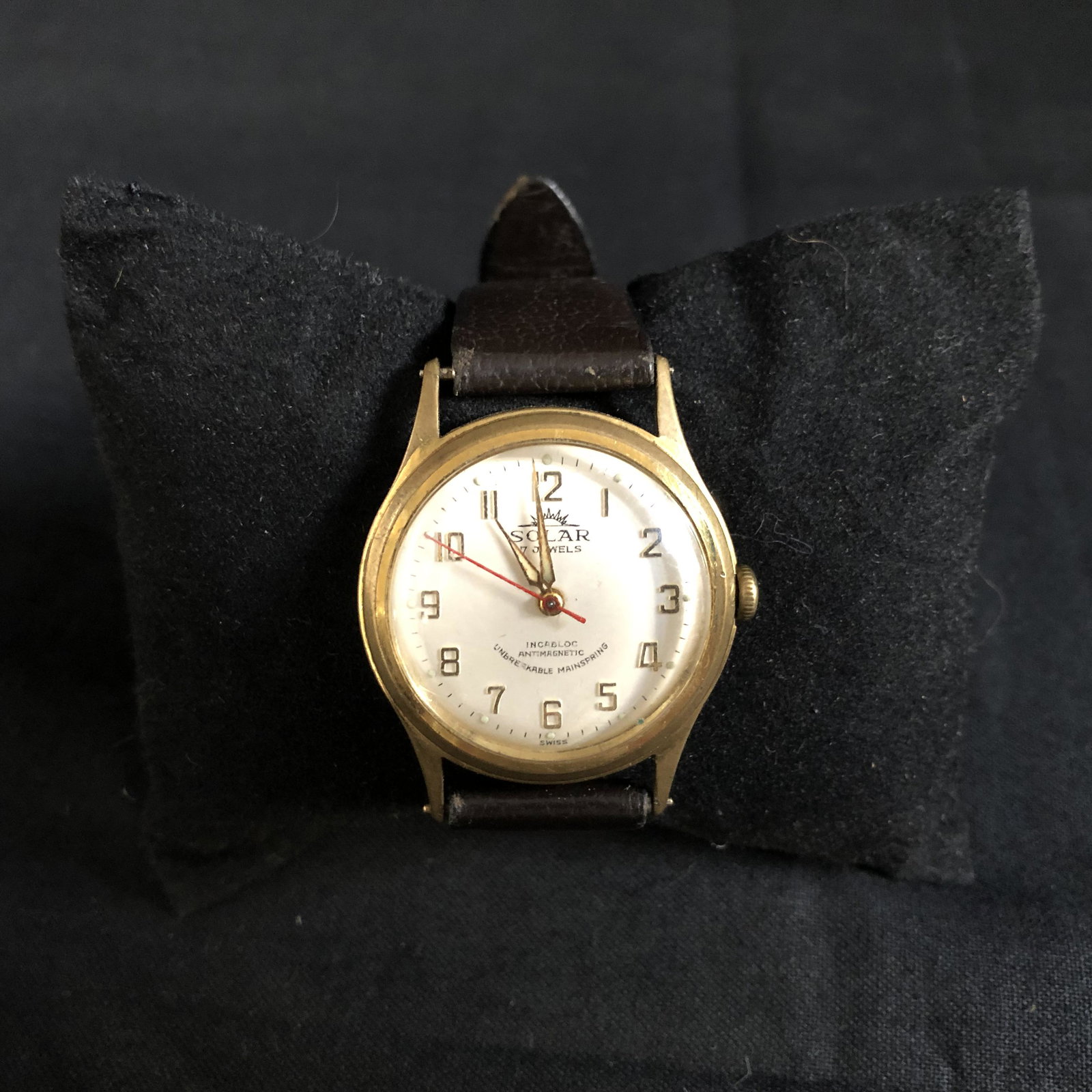 Solar 17 Jewels Swiss Made Wrist Watch