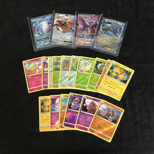 Pokemon Trading Cards Lot