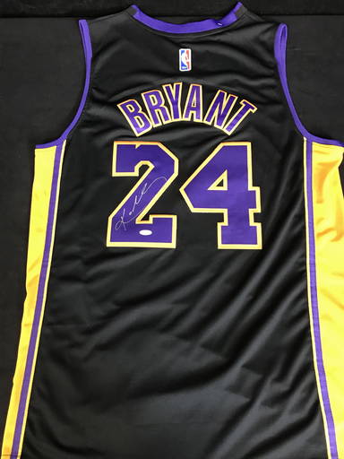 Kobe Bryant Autographed Los Angeles Lakers Jersey