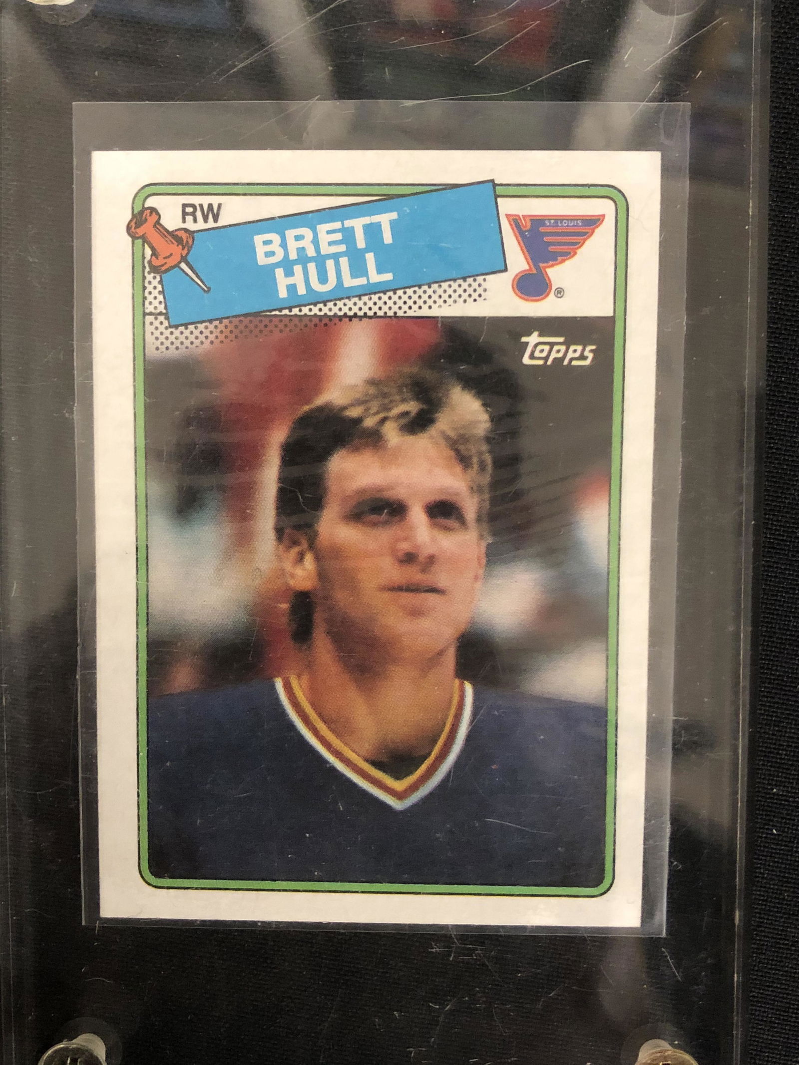 1988-89 TOPPS BRETT HULL ROOKIE CARD - Dec 13, 2021 | Canuck Auctions in British Columbia